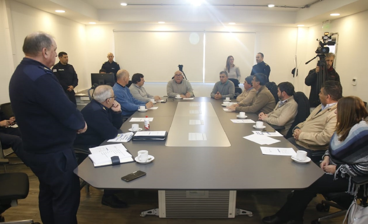 Centro de Videovigilancia: Abella y alcaldes buscan seguir avanzando ...